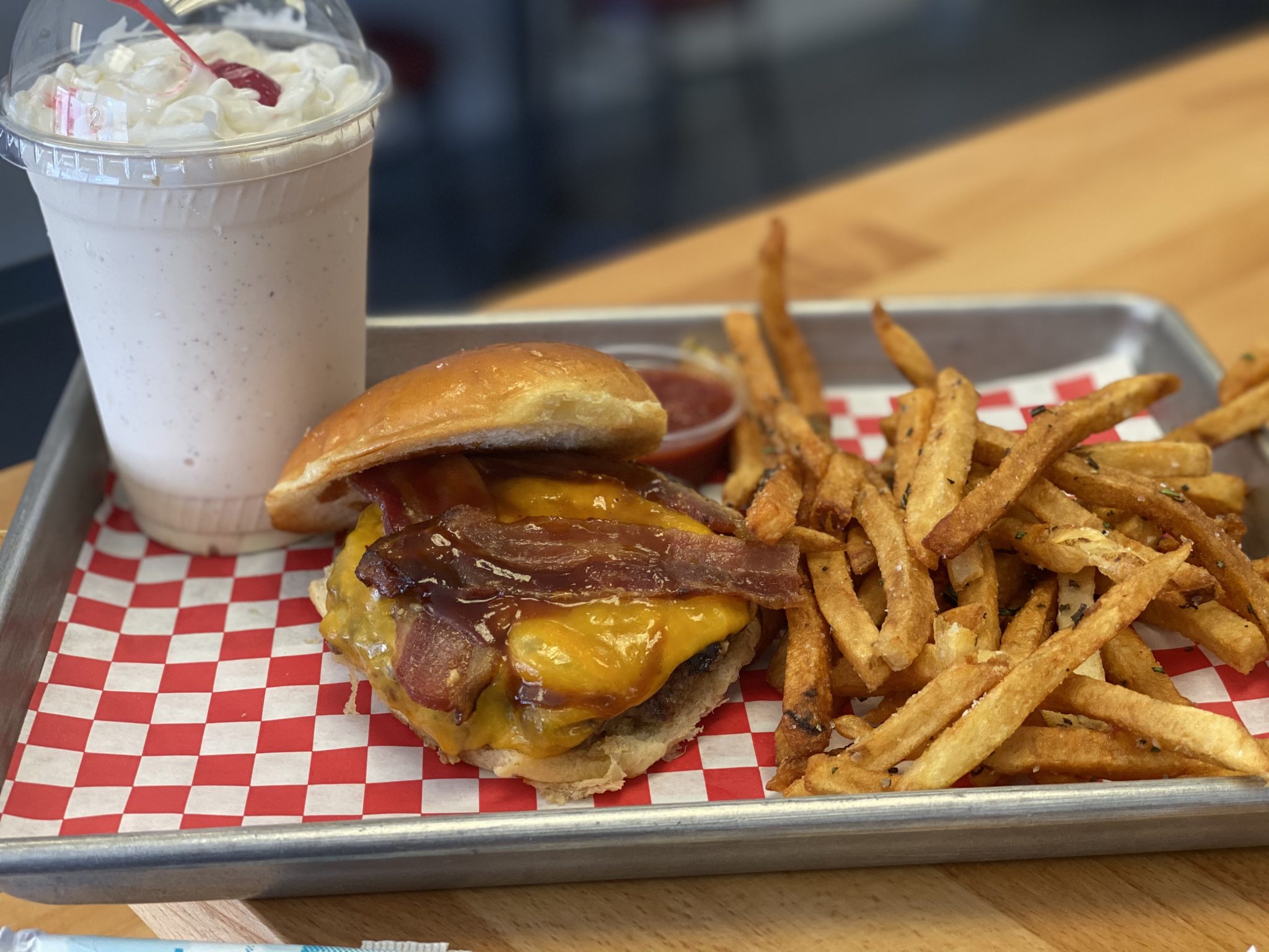 Frank’s Burger Place Now Open in Wheaton - The MoCo Show