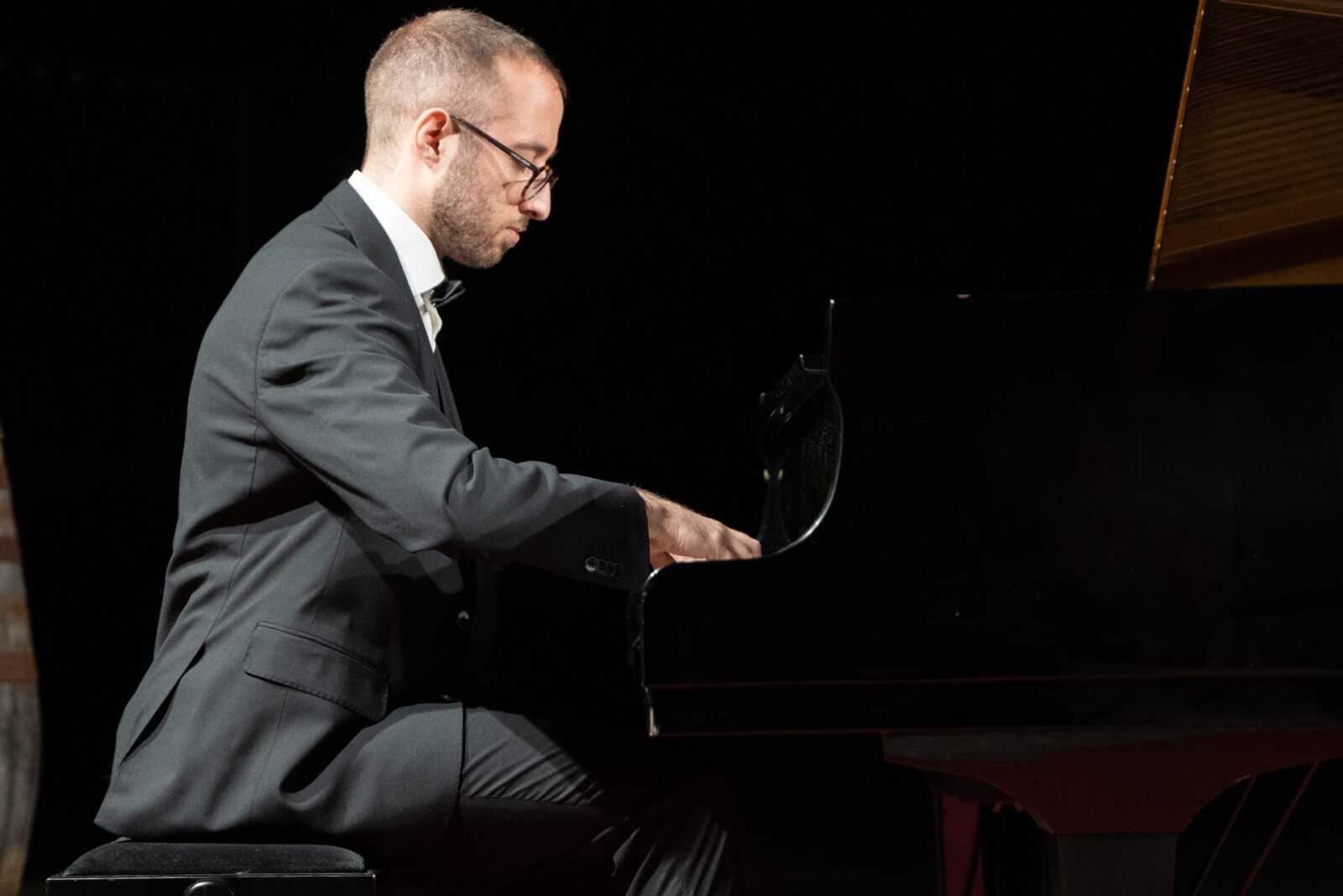 International Pianist Giampiero Bugliarello Performs at the Arts Barn ...