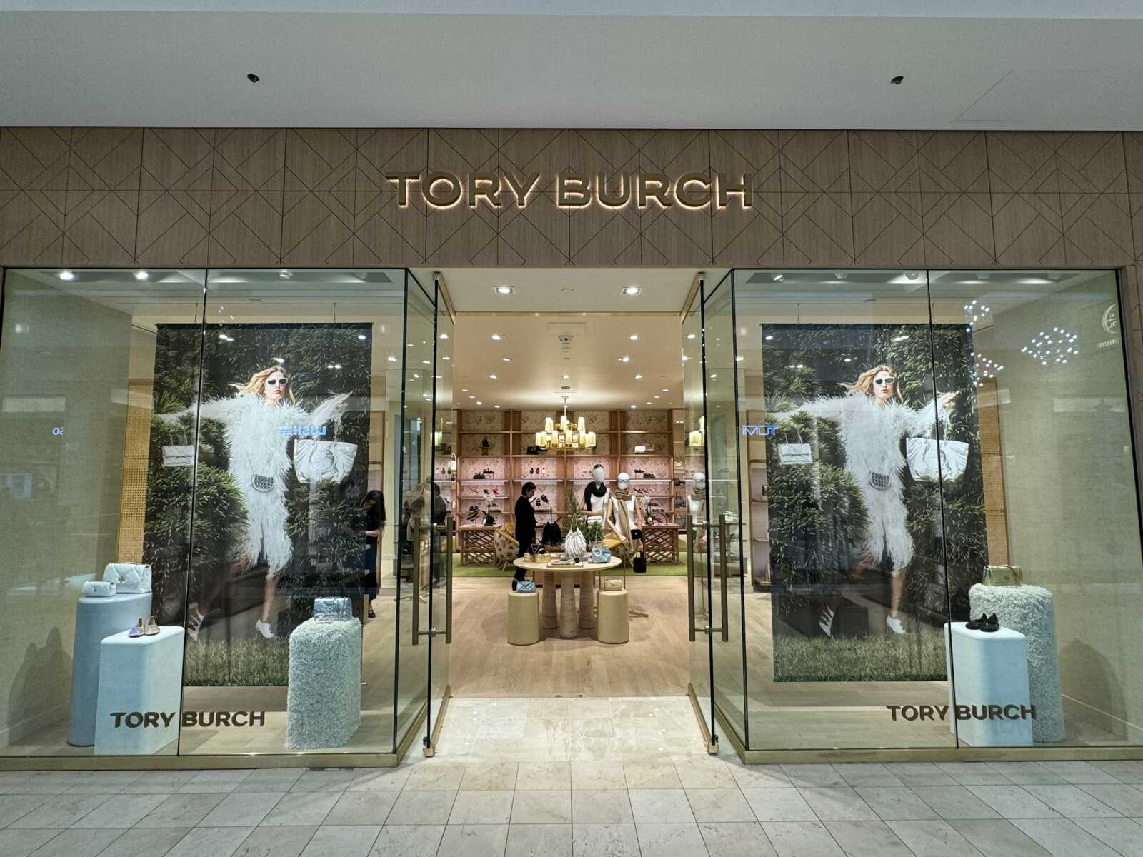 Tory Burch Now Open - The MoCo Show