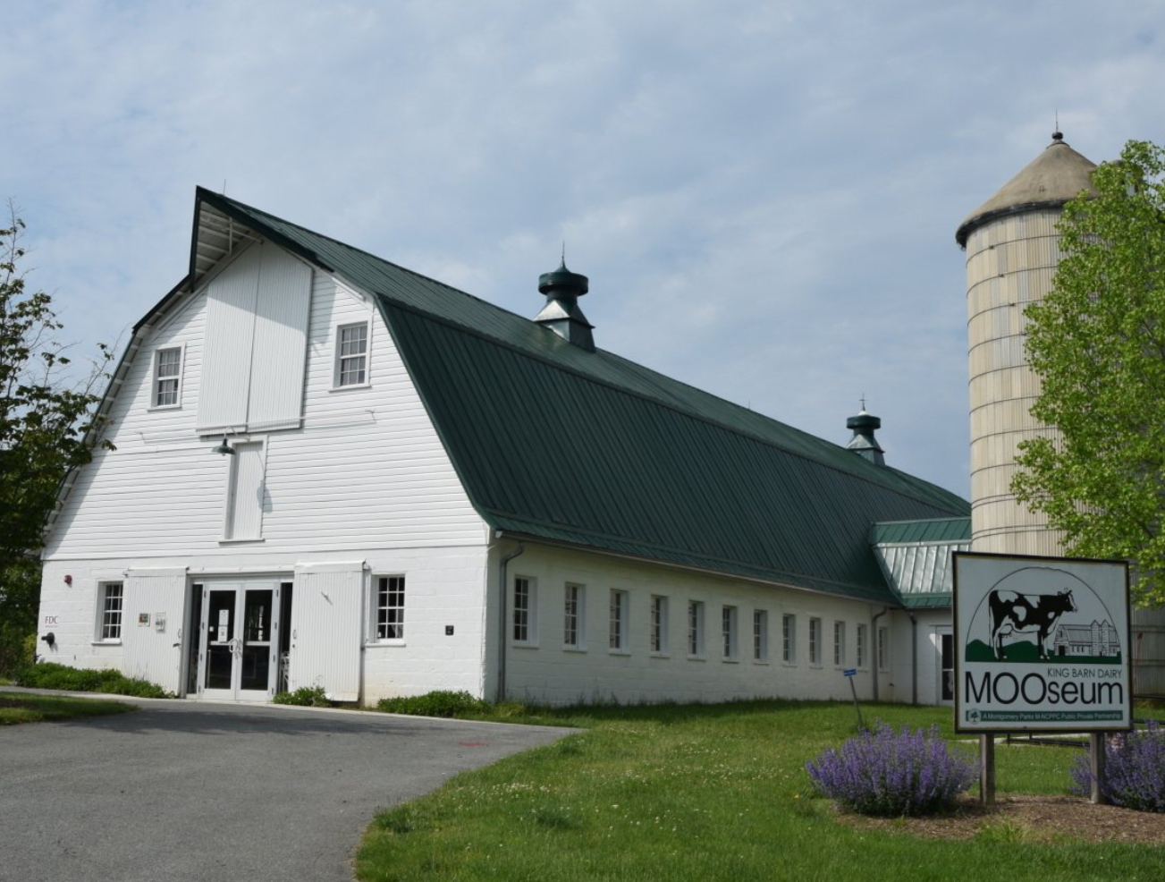 King Barn Dairy MOOseum Now Open For the Season - The MoCo Show