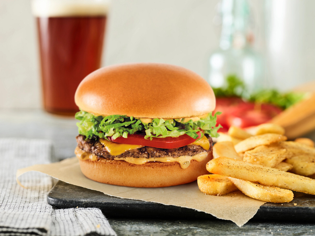 Red Robin Offers Free Meal to Veterans and Active-Duty Military on Nov ...