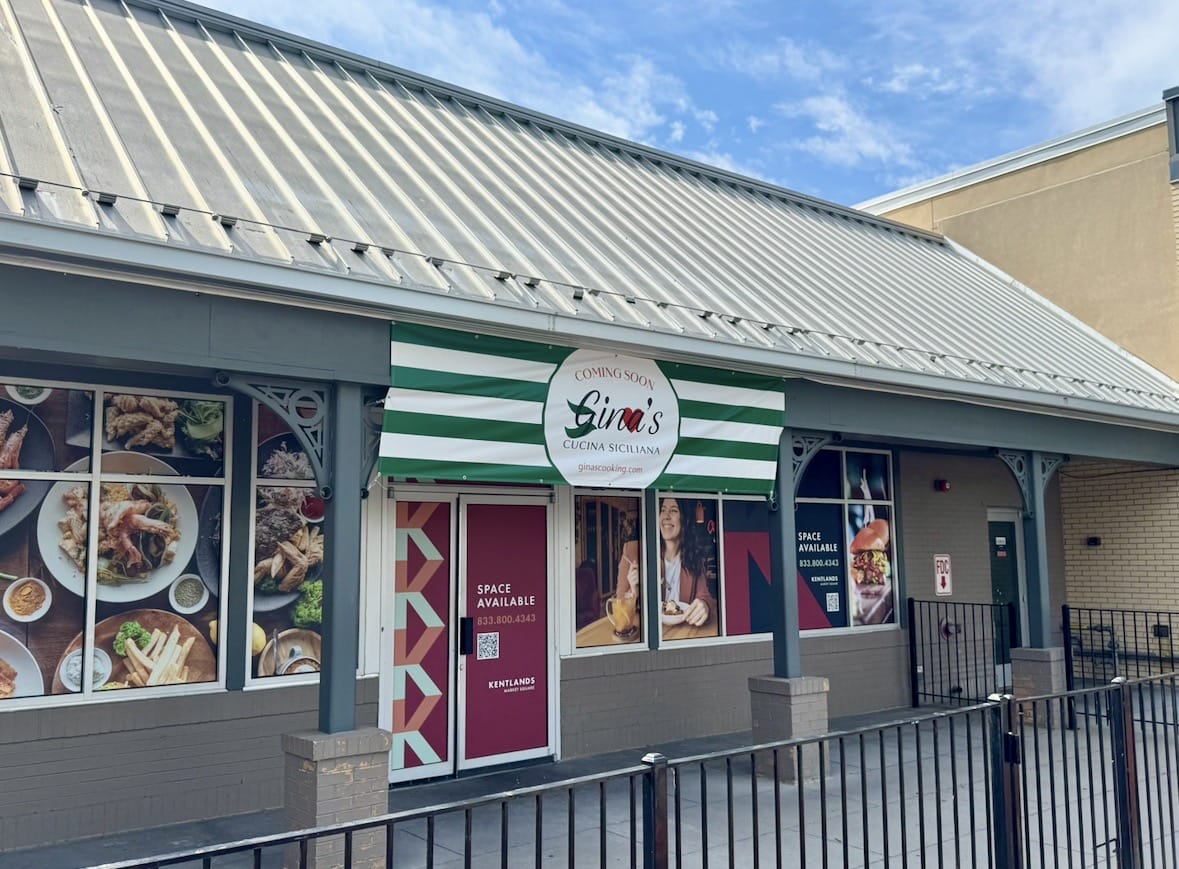 Coming Soon Signage Up for New Italian Restaurant - The MoCo Show